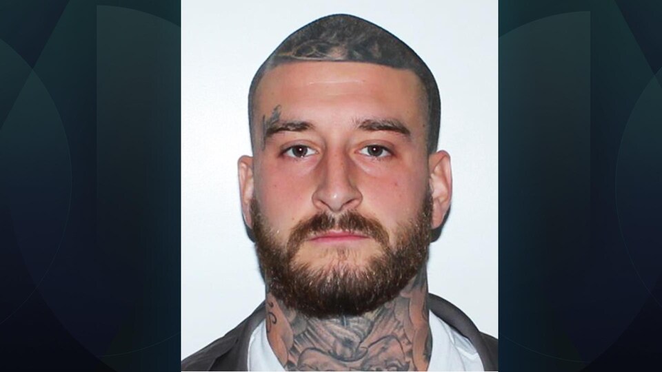 Un homme recherché par les policiers de Saguenay pour une série de ...