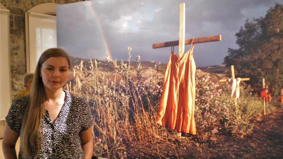 Une photo devenue ambassadrice de la cause autochtone à l’étranger ...