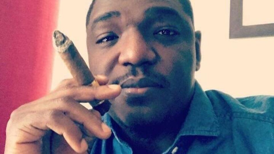 Trois arnaqueurs ont extorqué 2,4 millions en simulant un intérêt ...