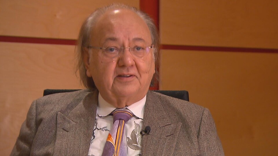 Il y a 50 ans, René Lévesque lançait le Parti québécois | ICI Radio ...