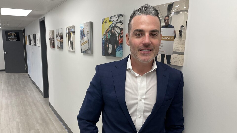 Recruter à l'étranger pour combler les besoins d'ici