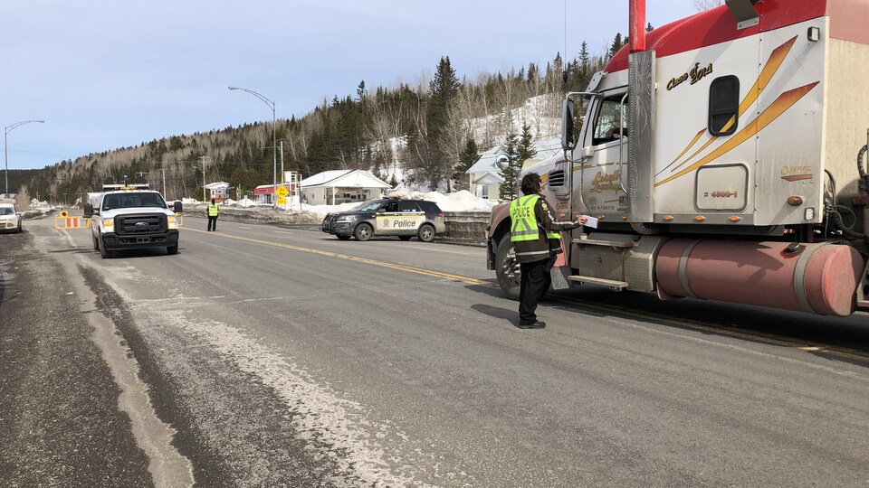 Des employés des CISSS mobilisés aux barrages routiers | Radio-Canada.ca