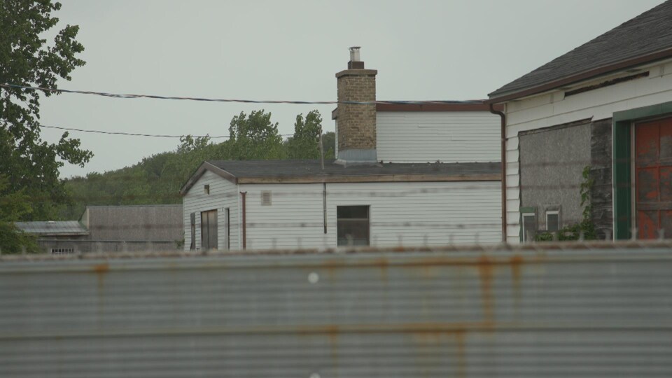 Crise d'Ipperwash : 25 ans après, une communauté traumatisée et un ...
