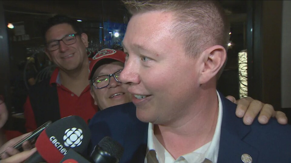 Dix députés autochtones élus à Ottawa | Radio-Canada.ca