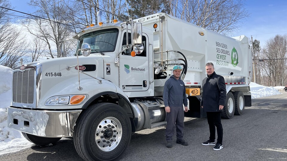 Villes cherchent désespérément travailleurs essentiels | Radio-Canada.ca