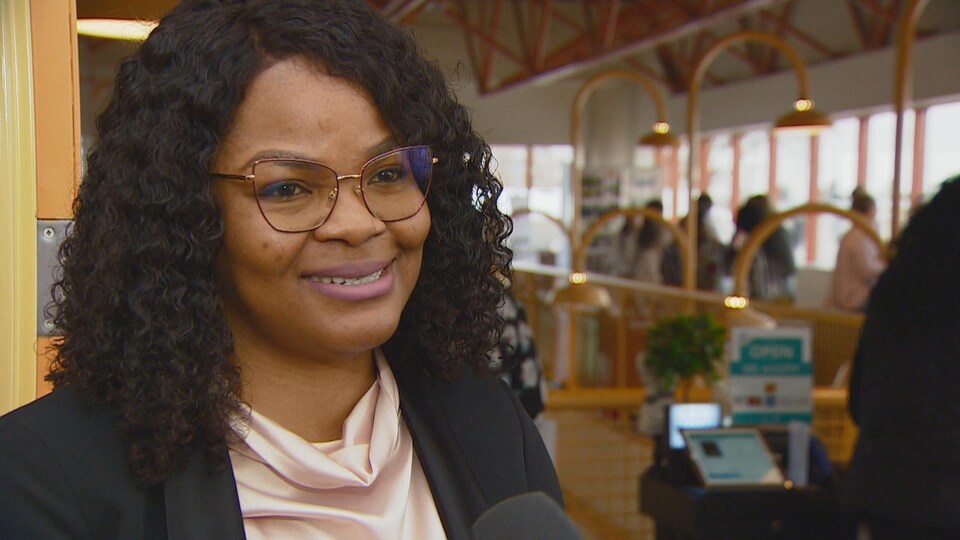 Le bénévolat : un tremplin vers le marché du travail | Radio-Canada.ca