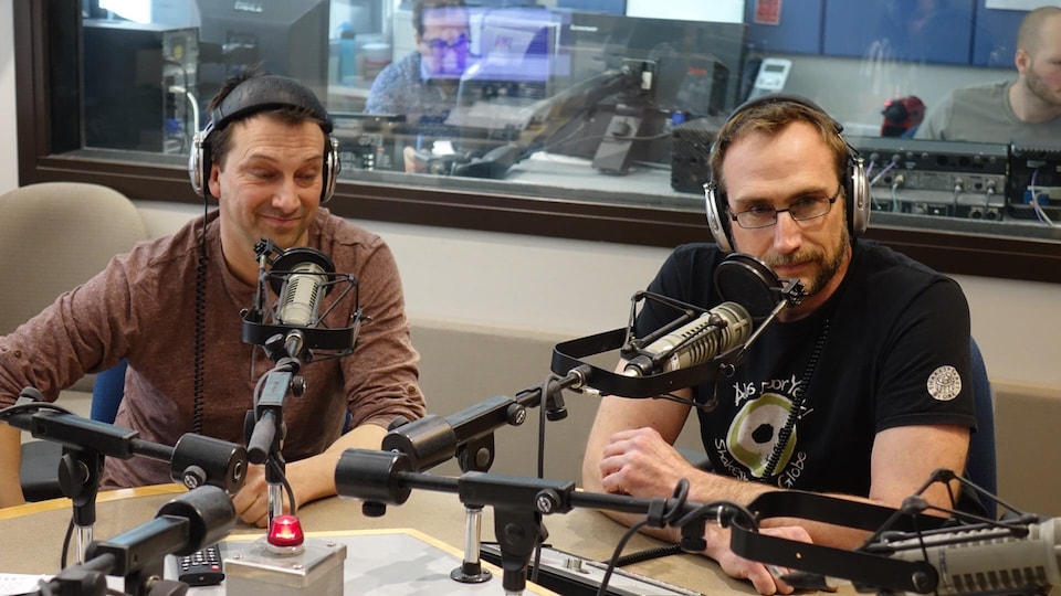 Entrevue avec les acteurs de la pièce Hosanna