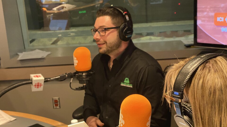 30 en bas de 30 : Benoit Jutras, propriétaire d'une usine à 30 ans