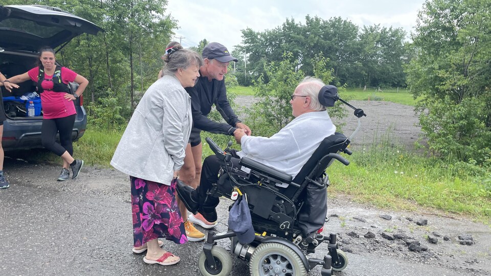 Bruno Blanchet « trouve des amis sur son chemin », à la course, entre ...