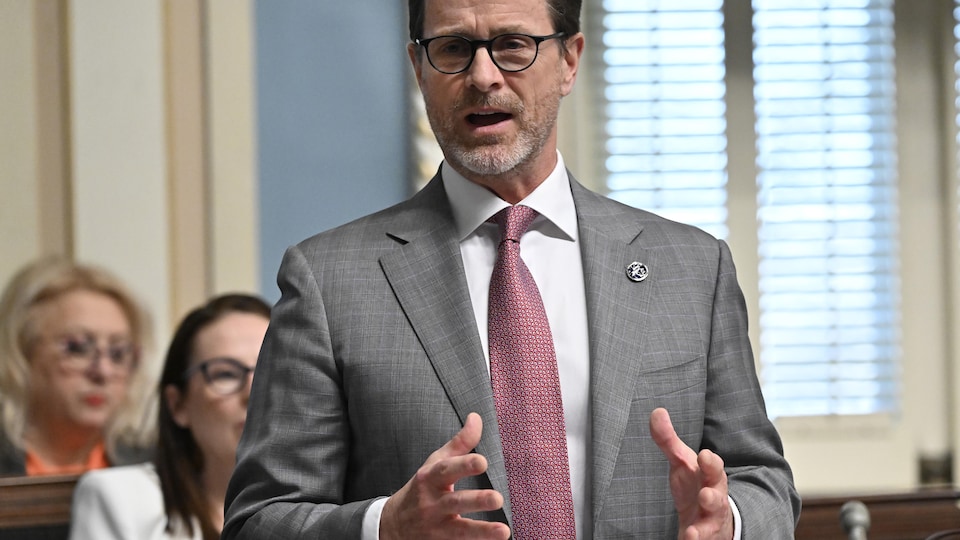 Budget : critique du PLQ