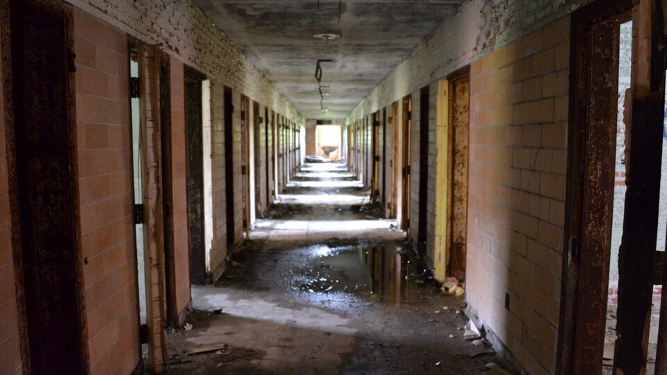 La prison abandonnée de Burwash : un site « touristique » insolite ...