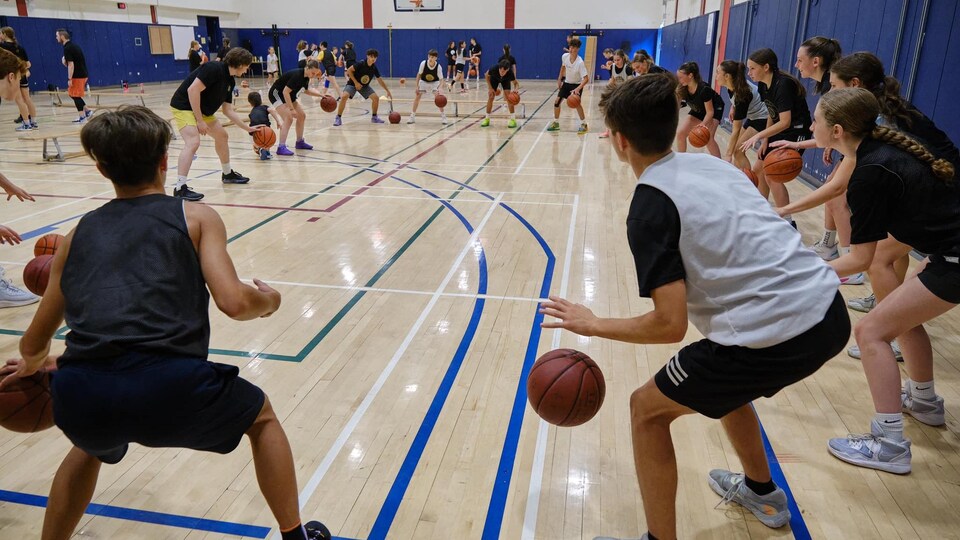 Le camp de basketball de Rouyn-Noranda, une affaire de famille pour ...