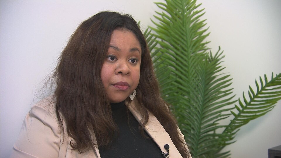 Des Mexicains payés 4 $ de l’heure dans un camping de l’Estrie | Radio ...