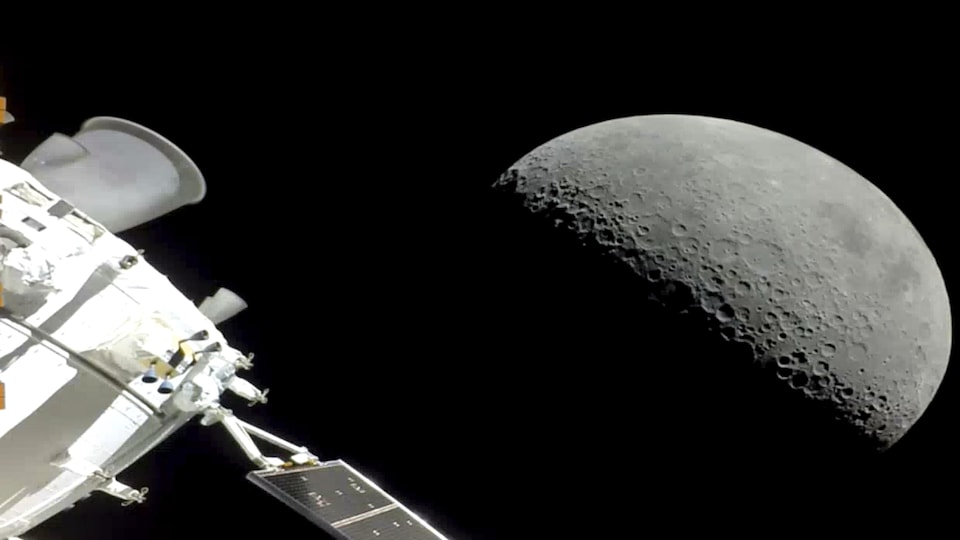 Le vaisseau spatial Orion de retour sur Terre au terme de la mission ...