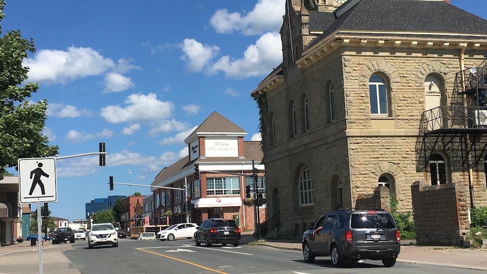 Les étudiants étrangers font face à une crise du logement à Bathurst ...