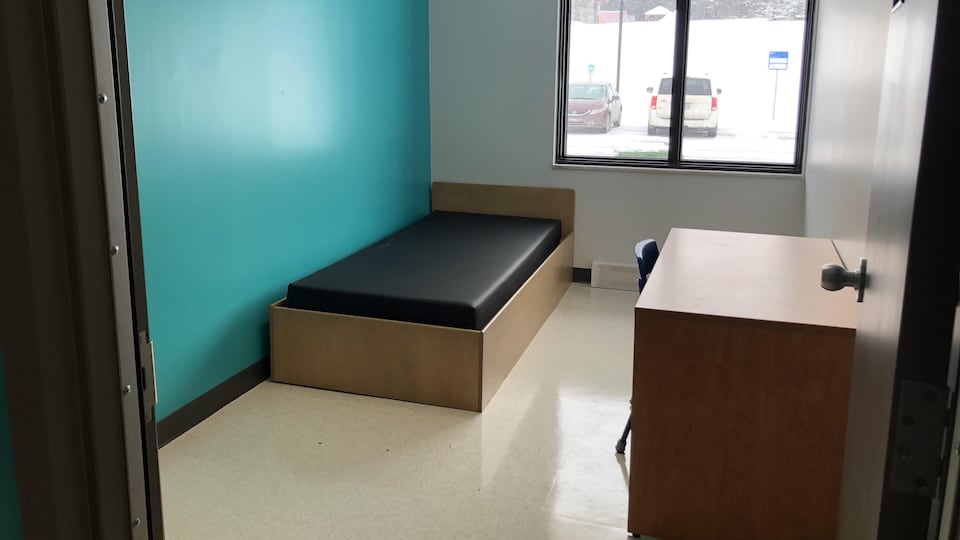 Rare incursion dans les locaux du centre jeunesse Val-du-Lac | Radio ...