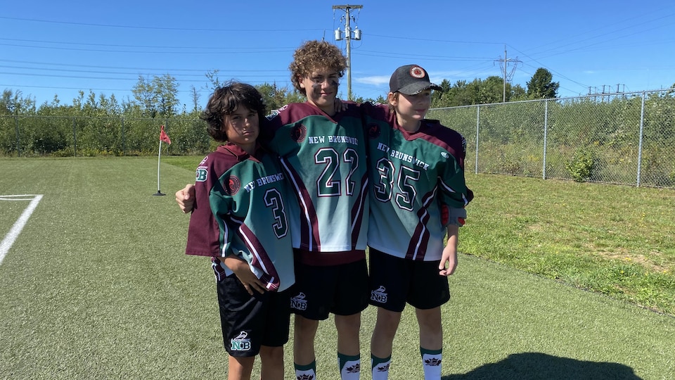 Fredericton accueille les Championnats canadiens de crosse | Radio ...