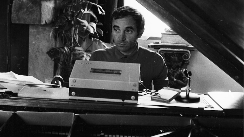 Charles Aznavour : 70 ans de carrière discographique | ICI Radio-Canada.ca