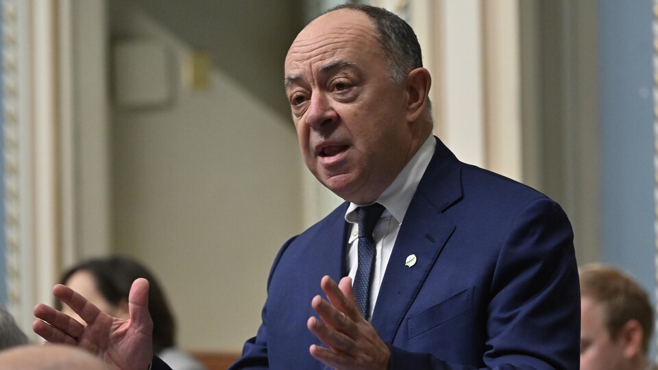 Dubé appelé à s’expliquer sur les soins de santé au Nunavik | Radio ...