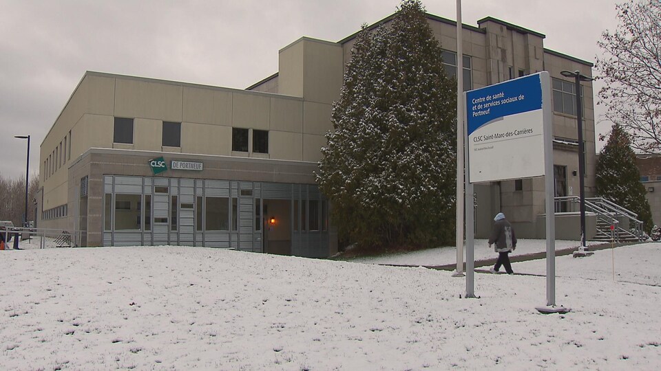 Trois nouveaux médecins dans Portneuf | Radio-Canada.ca