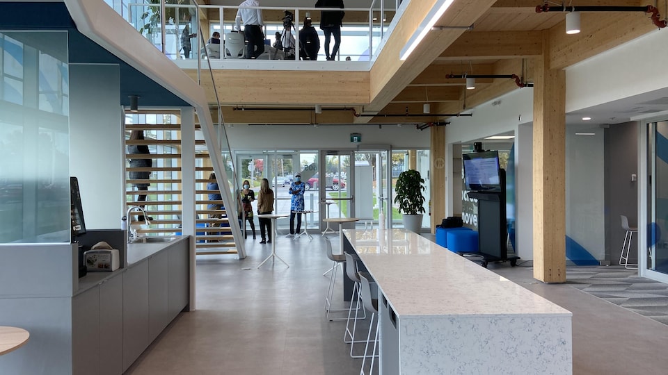 Le COlab, réalisé au coût de 6,5 M$, inauguré au Collège d’Alma | Radio ...