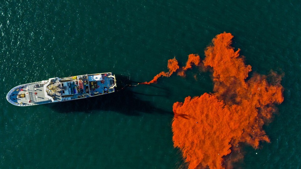 Traquer les substances polluantes dans le fleuve Saint-Laurent avec du ...