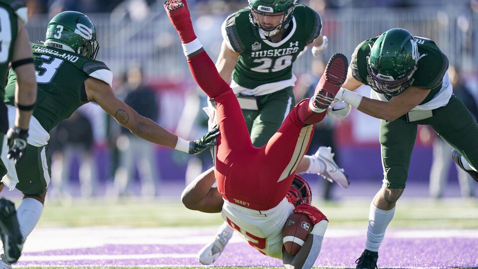 Le Rouge et Or remporte la Coupe Vanier pour la 11e fois de son ...