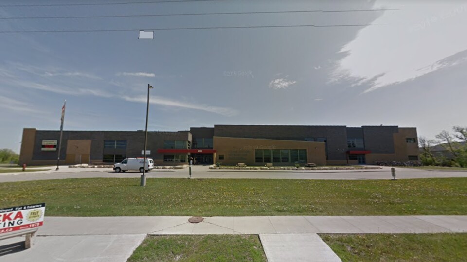 Sept écoles de la DSFM ont eu des cas confirmés de COVID-19 depuis la ...