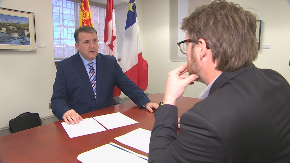 Réforme municipale et langues officielles : Daniel Allain fait le point