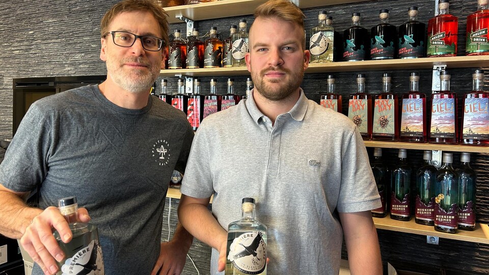 Alpha Tango lance son rhum blanc, Première Classe