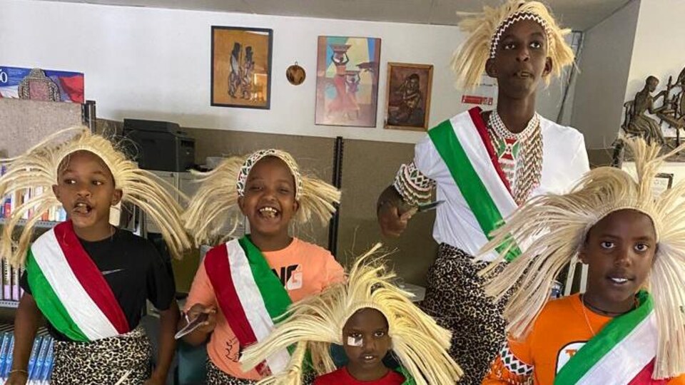 Des jeunes renouent avec leur culture d'origine avec succès