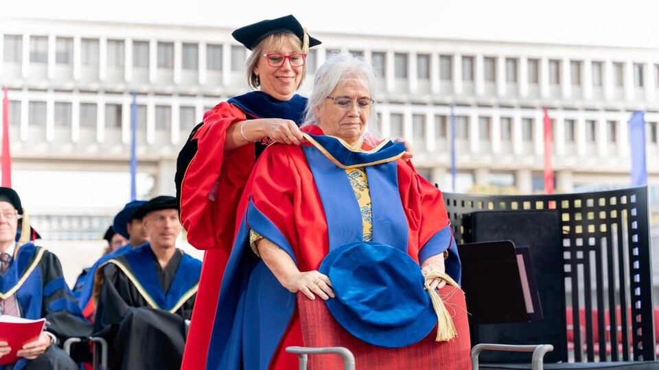 « S’ils lui permettent de continuer à porter cet honneur, alors ce n ...