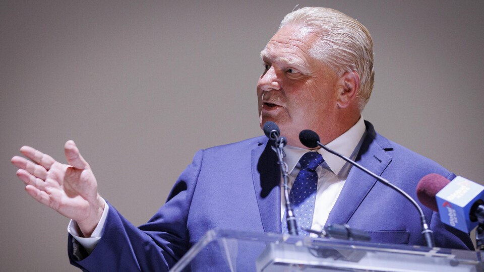 Un tribunal ontarien invalide la loi qui limite les hausses salariales du secteur public | Radio ...