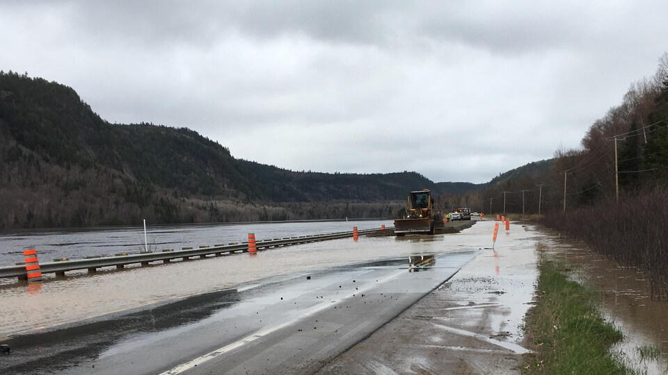 La route 155 rouverte à la circulation pour tous les véhicules | ICI ...