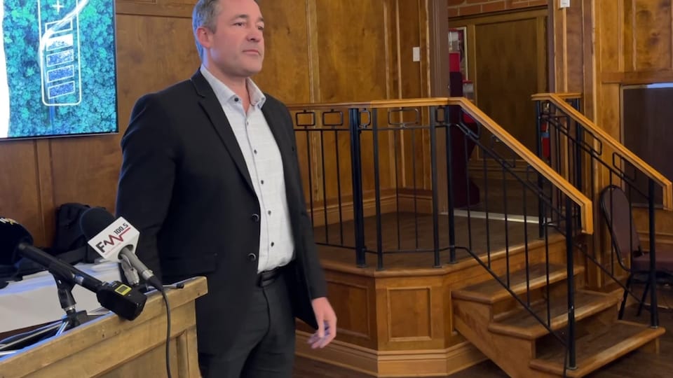 Nouveau Monde Graphite présente son projet Uatnan aux gens d’affaires ...