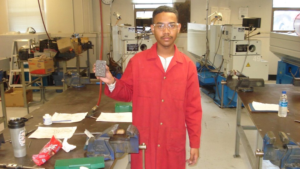 « Ça fait quoi un machiniste? » : Ray Duguay en mission pour faire ...