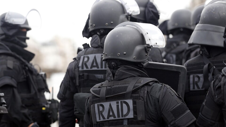 Un projet d'attentat « imminent » déjoué en France | Radio-Canada.ca