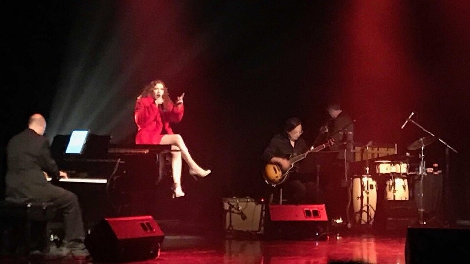 À 16 ans, elle impressionne Marc Hervieux | Radio-Canada.ca