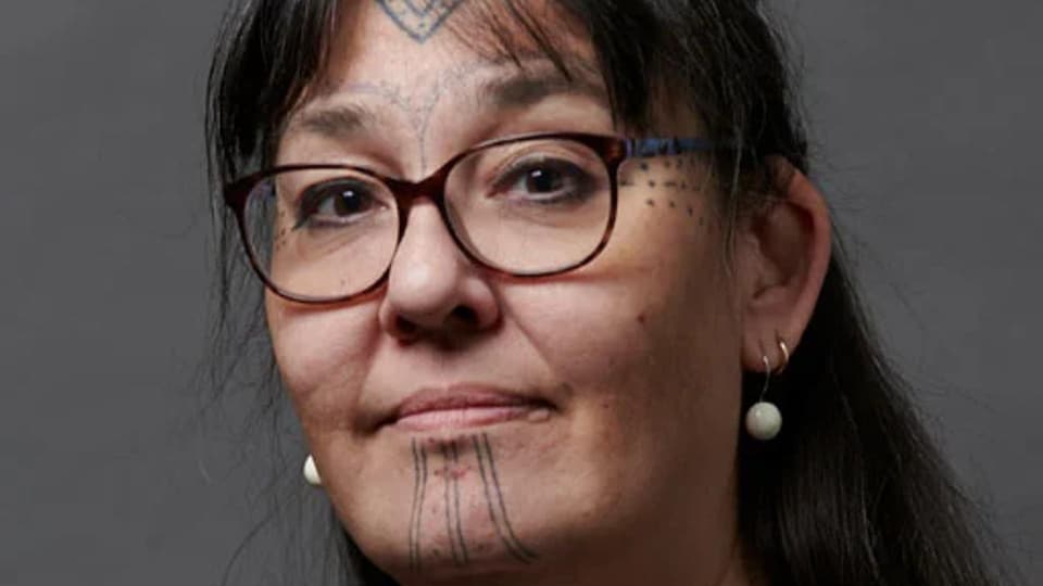 La renaissance des tatouages faciaux des femmes inuit | Radio-Canada.ca
