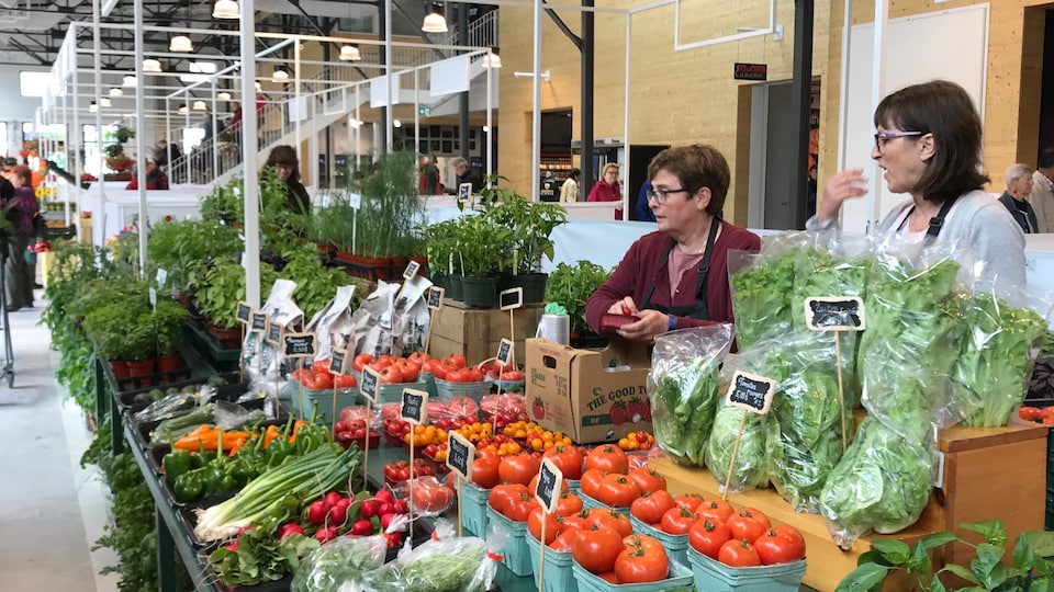 Un maraîché dans le Grand marché