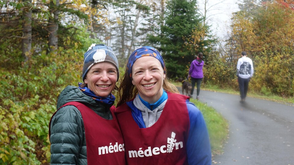 La Grande Marche attire une soixantaine de participants à Gaspé | Radio ...