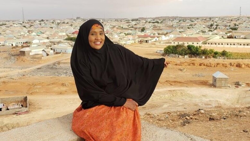 La journaliste Hodan Nalayeh, « un modèle pour la jeunesse canado ...