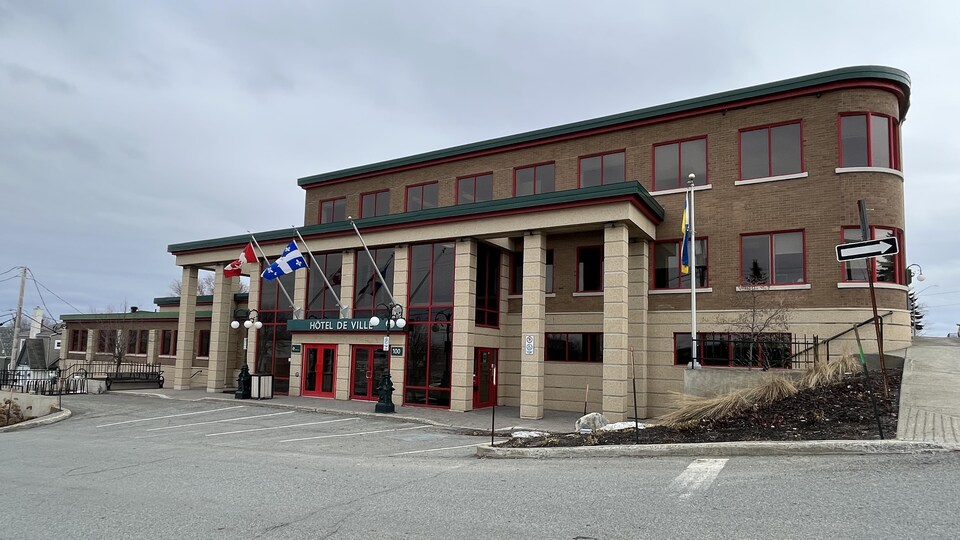 Un surplus de près de 3,2 M$ pour la Ville de Rouyn-Noranda en 2021 ...