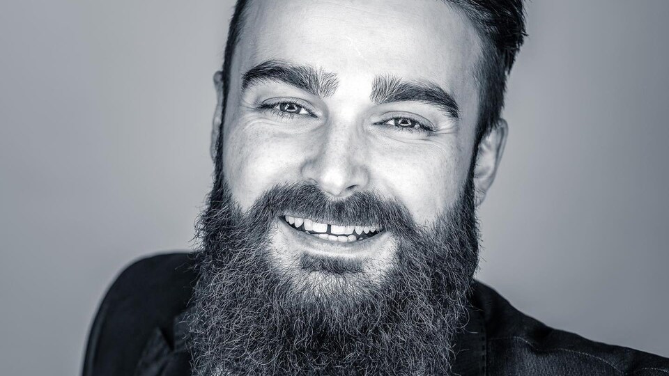 Prendre l’humour au sérieux, avec Barney Morin