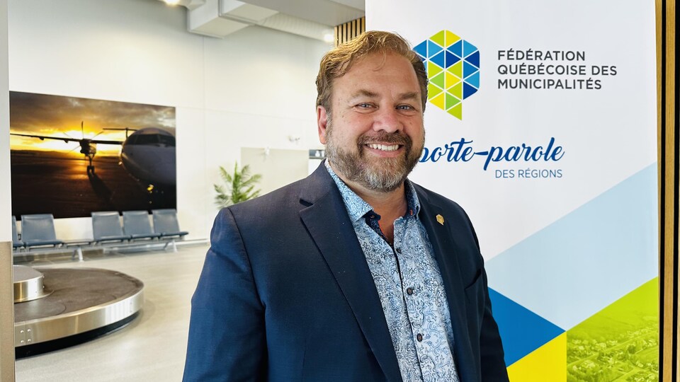 Le président de la FQM rencontre les élus locaux à Sainte-Anne-des-Monts