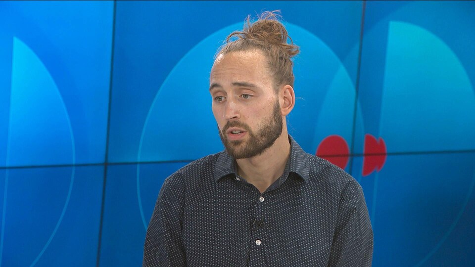 Comment parler à son enfant après un drame collectif | Radio-Canada.ca