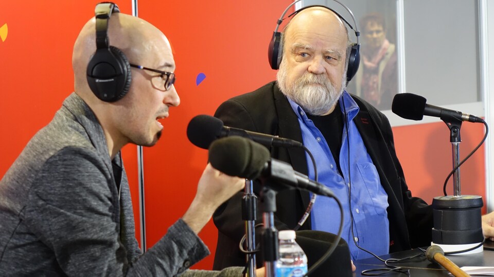 Voir, entendre ou dire?