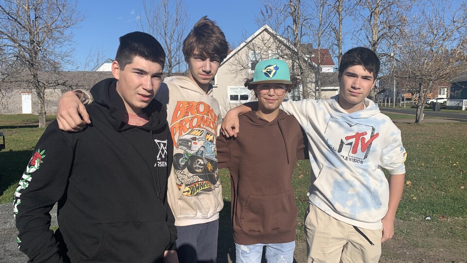 Shippagan a l’âme en berne après la mort du jeune Thomas | Radio-Canada.ca