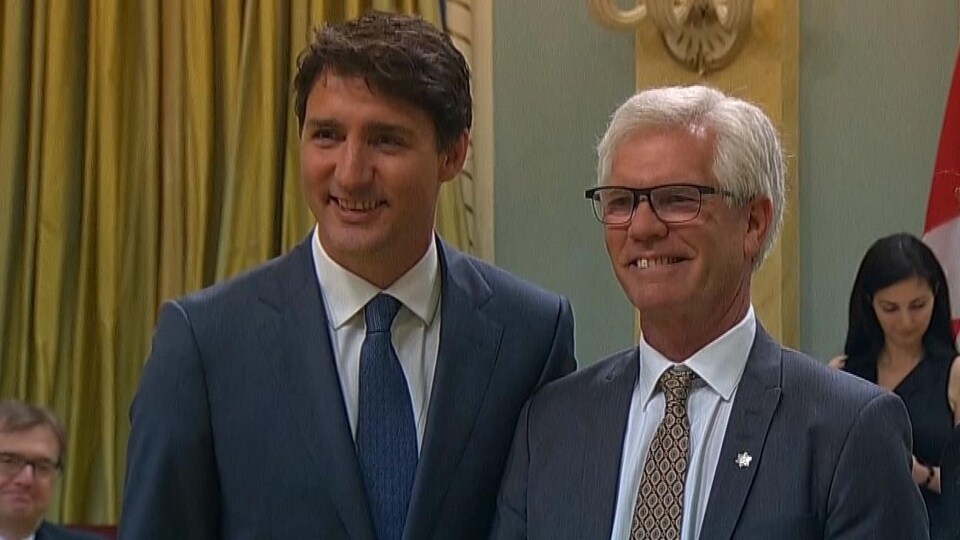 Le gouvernement Trudeau procède à un remaniement ministériel