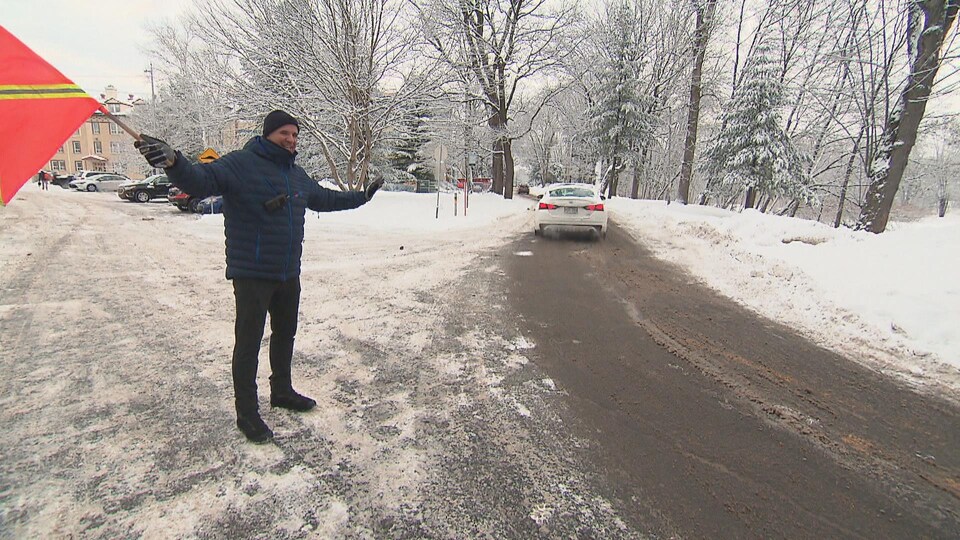 La grève à la STLévis force les usagers à se trouver un plan B | Radio ...